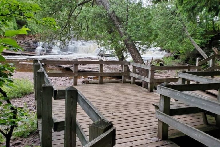 Manido Falls hike (views!) 2 viewpoints on the river trail! 🌳 Porcupine ...