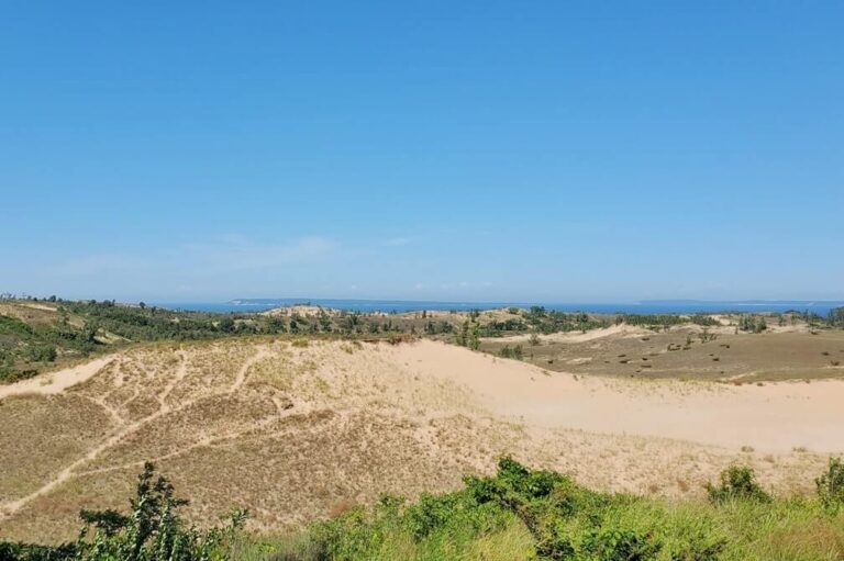 7 must-see things in Sleeping Bear Dunes Michigan on Pierce Stocking ...