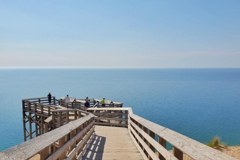 7 must-see things in Sleeping Bear Dunes Michigan on Pierce Stocking ...
