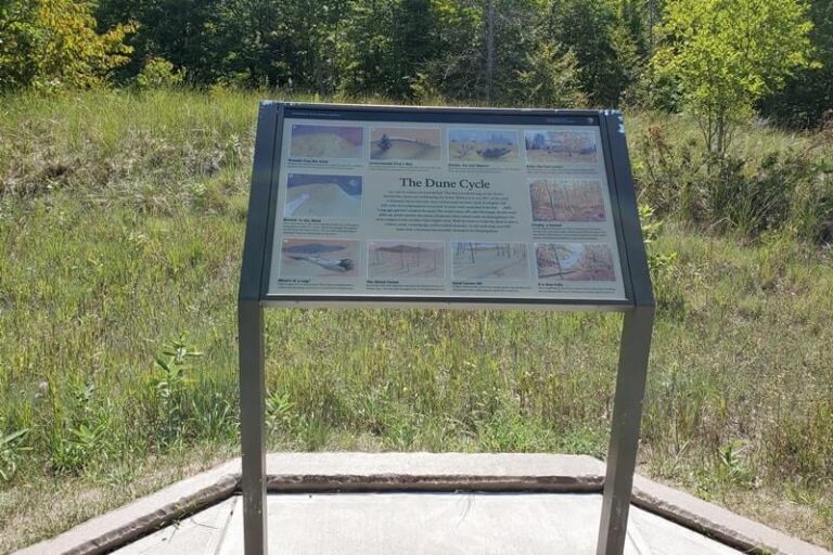 7 must-see things in Sleeping Bear Dunes Michigan on Pierce Stocking ...