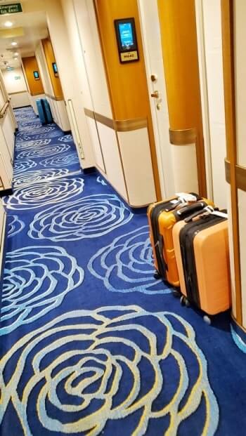 Embarkation day for a Princess cruise ⚓ What's it like? + latest flight ...